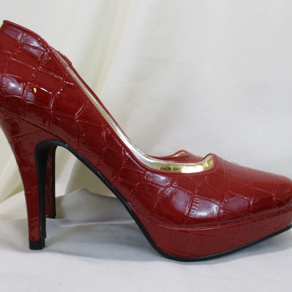 Bellini | Shoes | Bellini Womens Red Crocodile Heel Sz 7 M Palm Bay ...